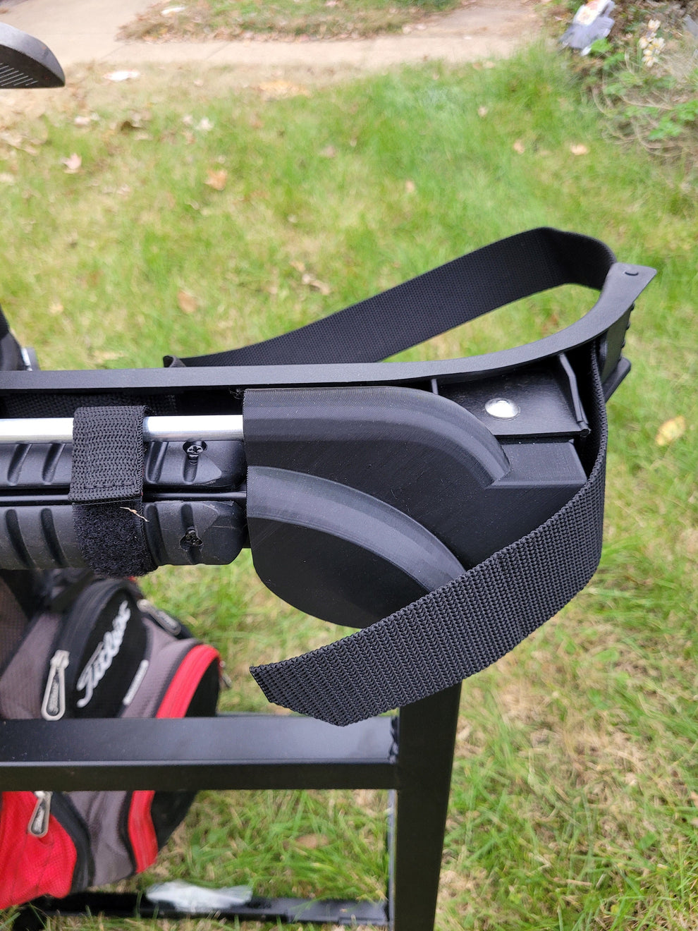 GTW Deluxe Rear Seat Grab Bar Golf Bag Holder Attachment, Easily Remov ...